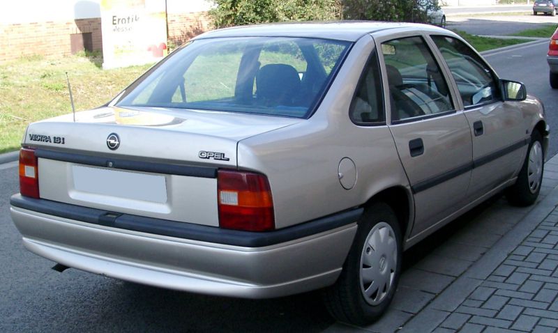 Opel Vectra A (facelift 1992) 1.8 S (90 Hp) Automatic